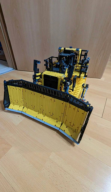 Конструктор LEGO Technic (Техник) 42131 Бульдозер Cat® D11 на пульте ...